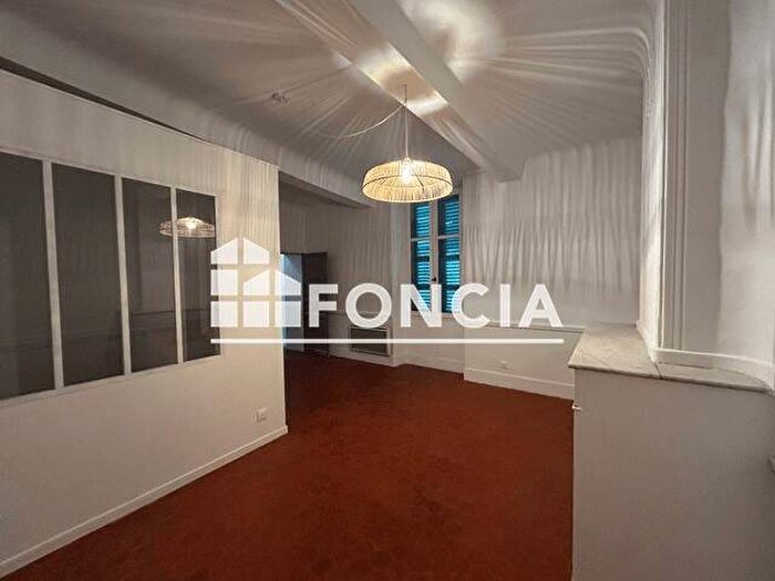 Appartement à louer - Rognes - 1 pièce