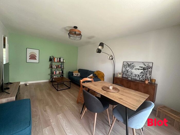Quartiers Sud-Est, La Poterie : Appartement 3 pièces à vendre