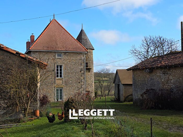 Maison à vendre - Alloue - 4 pièces - 3 chambres