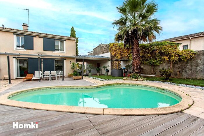 Maison à vendre - Milhaud - 4 pièces - 3 chambres