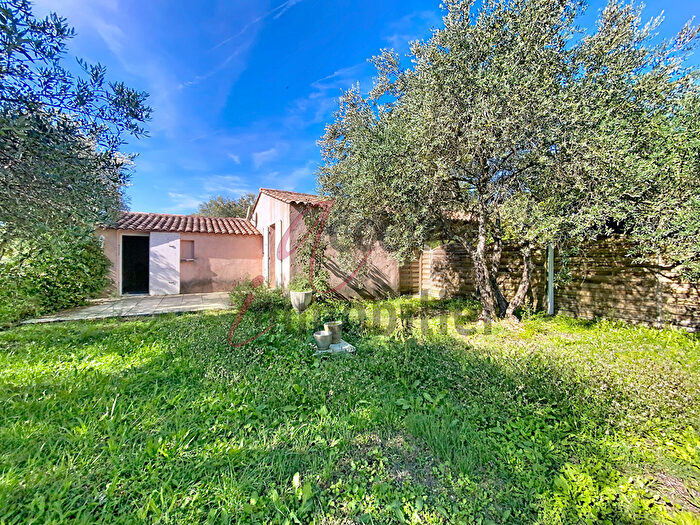 Maison à vendre - Saint-Saturnin-lès-Apt - 5 pièces - 3 chambres