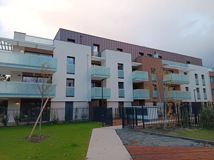 Centre, Ferney-Voltaire : Appartement 1 pièce à louer