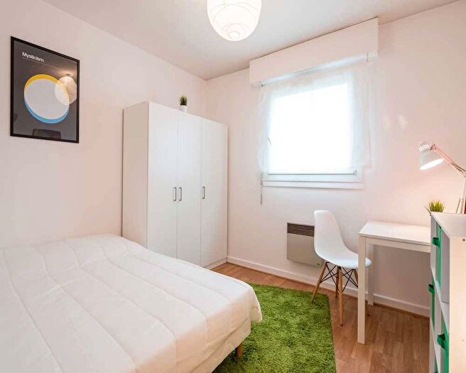 Saint Louis, Lyon 7ème arrondissement : Appartement 4 pièces à louer
