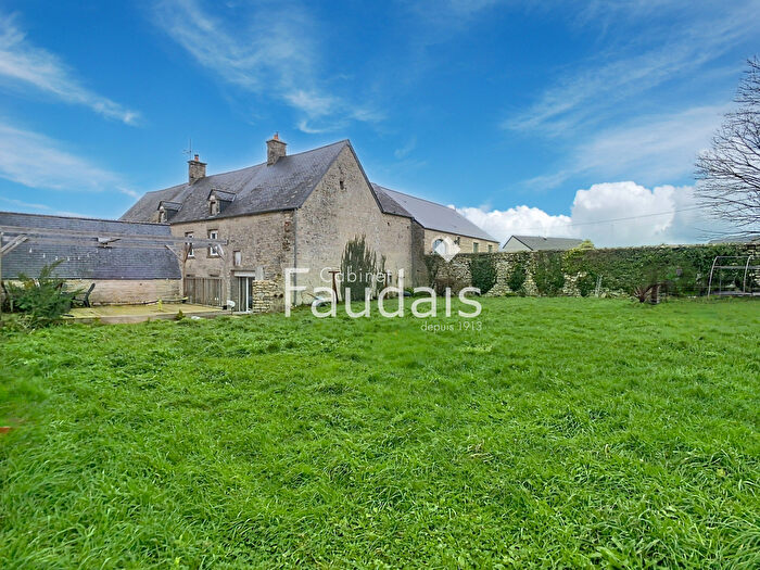 Maison à vendre - Sainte-Mère-Église - 7 pièces - 4 chambres