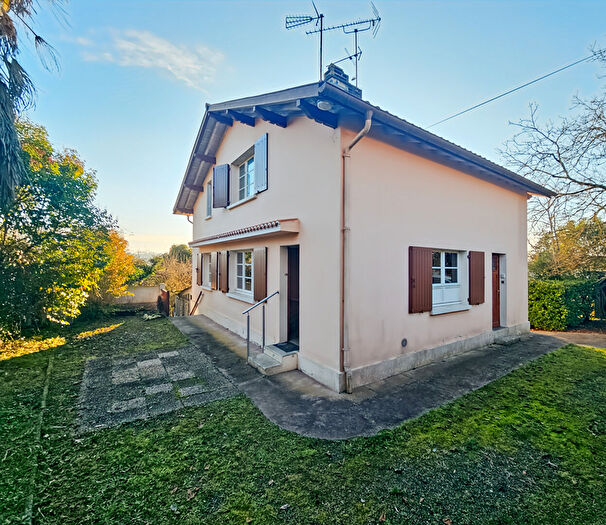 Maison à vendre - Saint-Sever - 6 pièces - 5 chambres