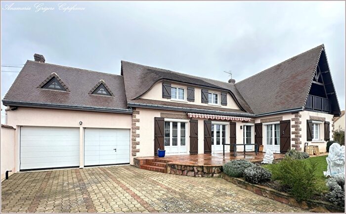 Maison à vendre - Saint-Georges-sur-Eure - 10 pièces - 6 chambres