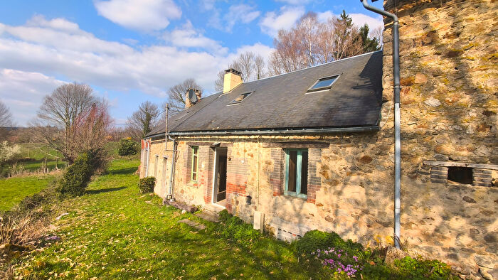 Maison à vendre - Chamberet - 5 pièces - 2 chambres