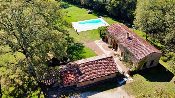 Maison à vendre - Mauzac-et-Grand-Castang - 4 pièces - 3 chambres