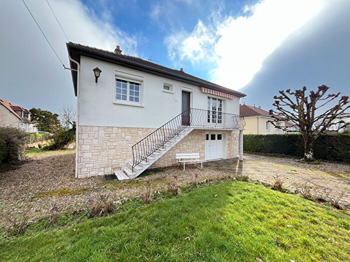 Maison à vendre - Saint-Léger-des-Vignes - 3 pièces - 2 chambres