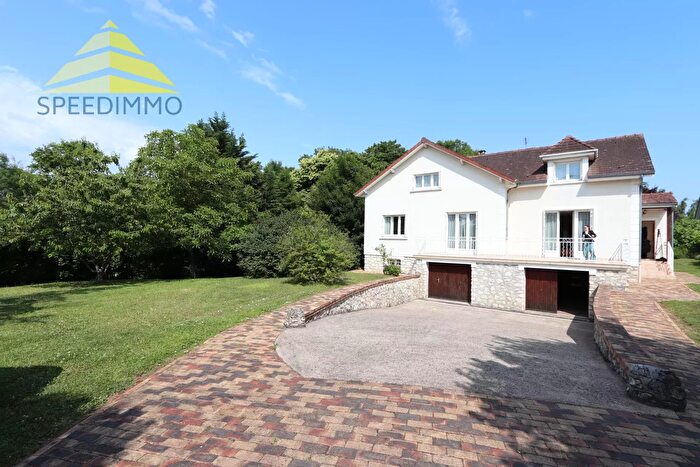 Maison à vendre - Brunoy, Nord - 7 pièces - 5 chambres