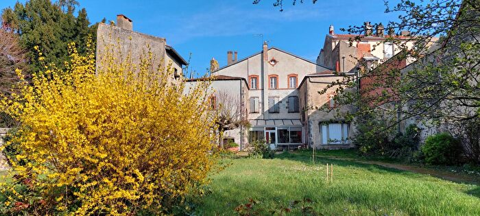 Riom, Les Charmettes, Le Champ dOjardias, Layat : Maison 11 pièces à vendre