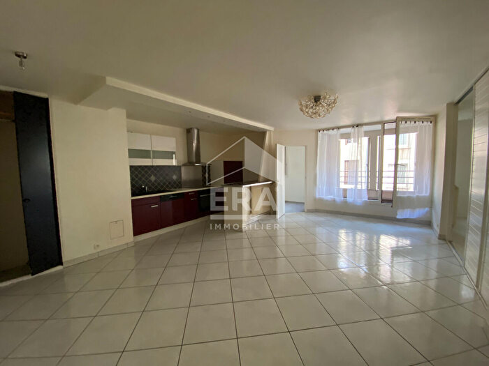 Châteauroux, Centre-ville, Les Marins : Appartement 2 pièces à louer