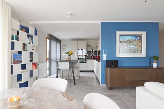 Appartement à vendre - Genas - 4 pièces - 3 chambres