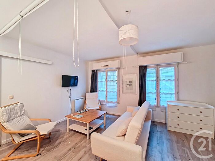 Appartement 3 pièces à Le Plessis-Robinson, Coeur de Ville, à louer