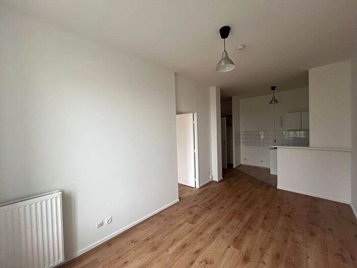 Appartement à louer - La Corniche-Frot-Saint Faron-Clémenceau, Meaux - 2 pièces - 1 chambre