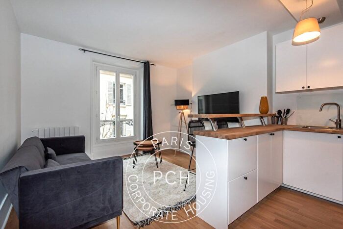 Appartement à louer - Batignolles-Cardinet, Paris ème arrondissement - 2 pièces - 1 chambre