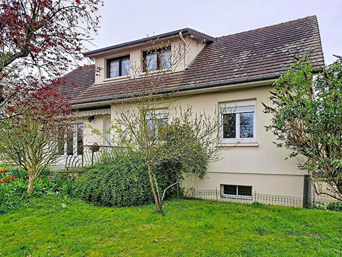 Étrépagny : Maison 7 pièces à vendre