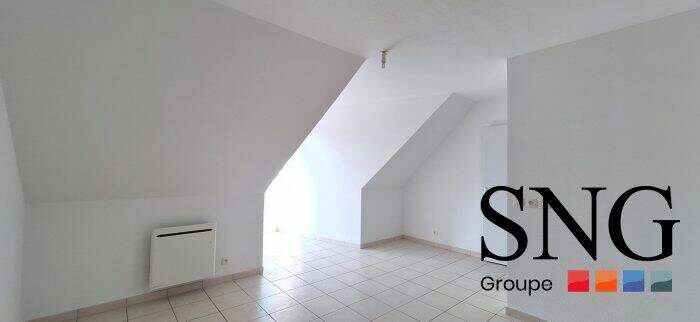 Appartement 2 pièces à Est, Lisieux, à louer