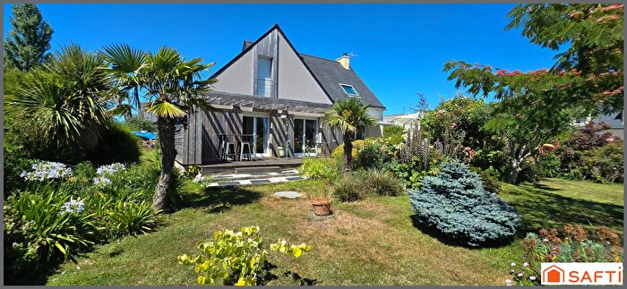 Maison 7 pièces à Lanvéoc, à vendre