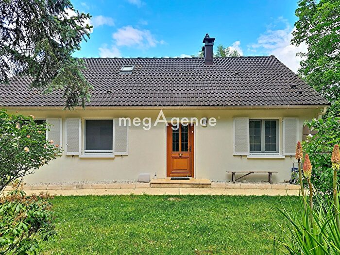Maison 8 pièces à Flins-sur-Seine, à vendre