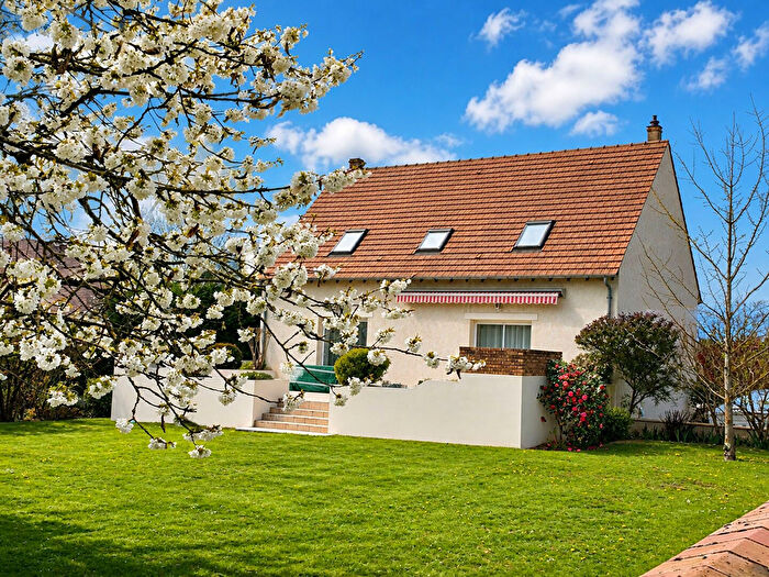 Maison 5 pièces à Grisy-Suisnes, à vendre