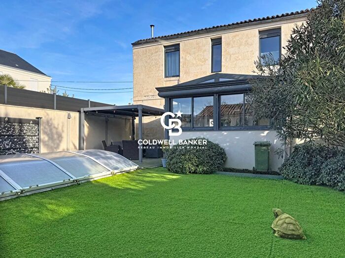 Maison à vendre - Saintes, La Gare, Sébastien de Brouard, La Fenêtre - 6 pièces - 4 chambres