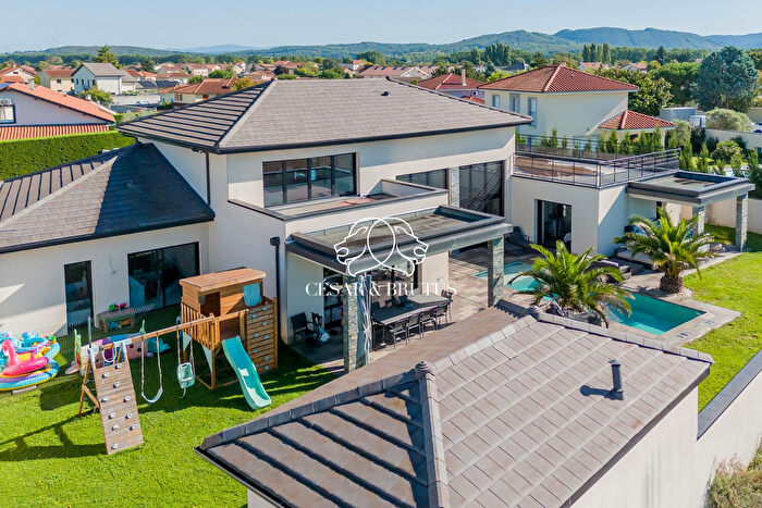 Maison à vendre - Satolas-et-Bonce - 8 pièces - 6 chambres