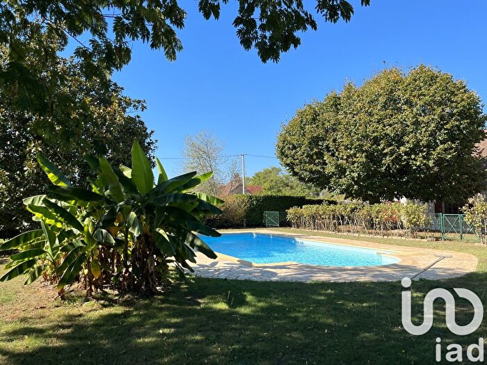 Maison à vendre - Montignac - 7 pièces - 5 chambres