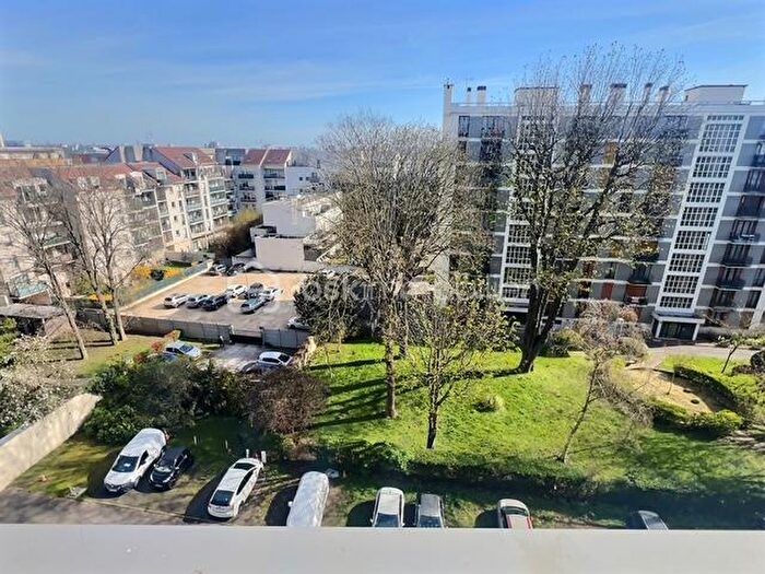 Choisy-le-Roi, Centre-ville, Parc Prairie, Hautes Bornes : Appartement 2 pièces à vendre