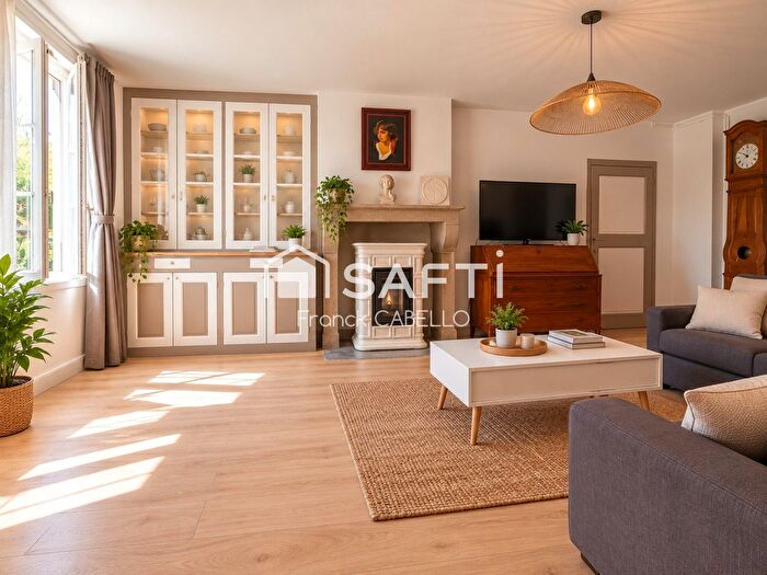 Maison 10 pièces à vendre à Monétay-sur-Allier