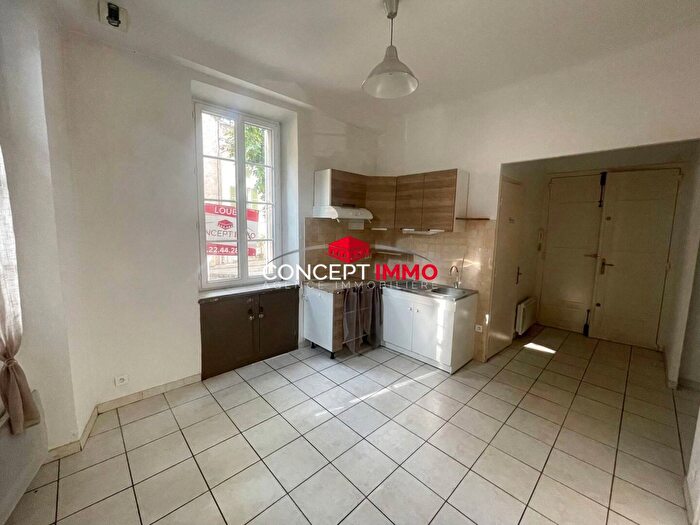 Appartement à louer - Belgentier - 3 pièces - 1 chambre
