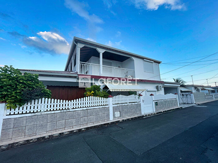 Maison à vendre - Capesterre-Belle-Eau - 7 pièces - 4 chambres