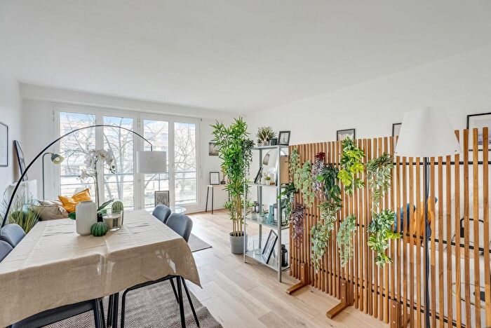 Appartement à vendre - Paris e , Citroën, Boucicaut - 1 pièce - 1 chambre