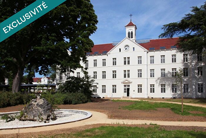 Appartement à vendre - Auxerre, Centre-ville - 2 pièces - 1 chambre