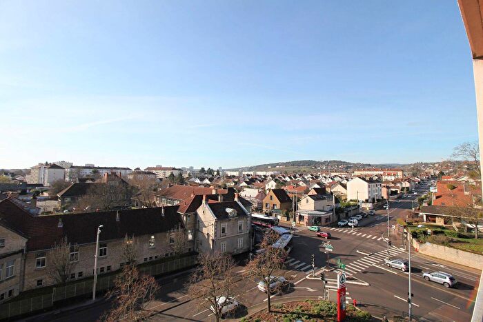 Appartement à louer - Bel Air, Dijon - 2 pièces - 1 chambre