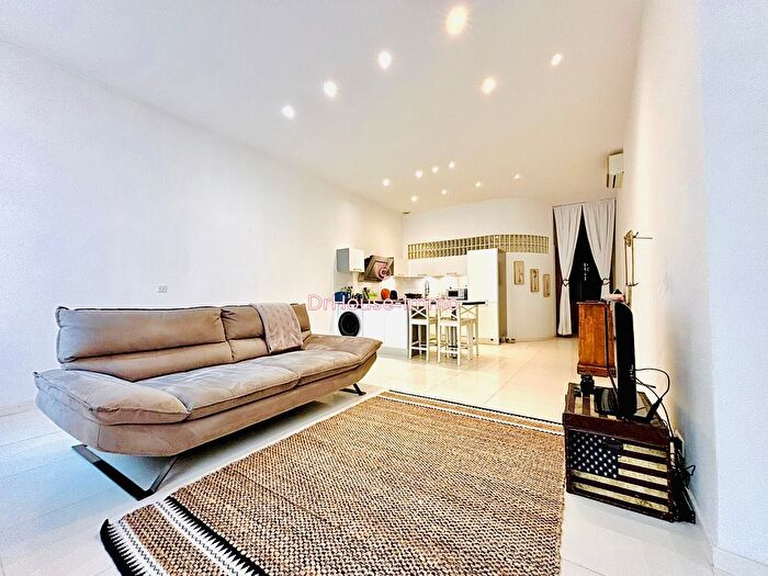 Fréjus, Centre-ville : Appartement 3 pièces à vendre