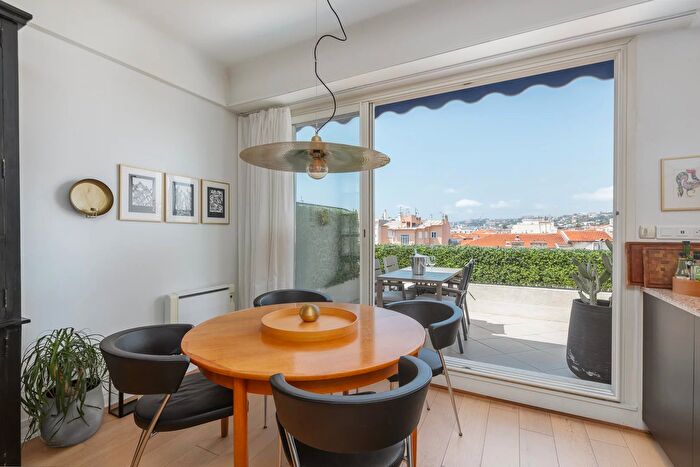 Appartement à vendre - Nice, Carré dor - 2 pièces - 1 chambre