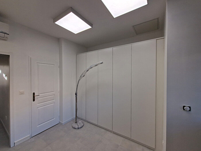 Appartement à vendre - Aix-en-Provence, Saint-Donat, Les Platanes - 3 pièces