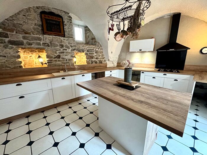 Maison à vendre - Chadeleuf - 7 pièces - 5 chambres