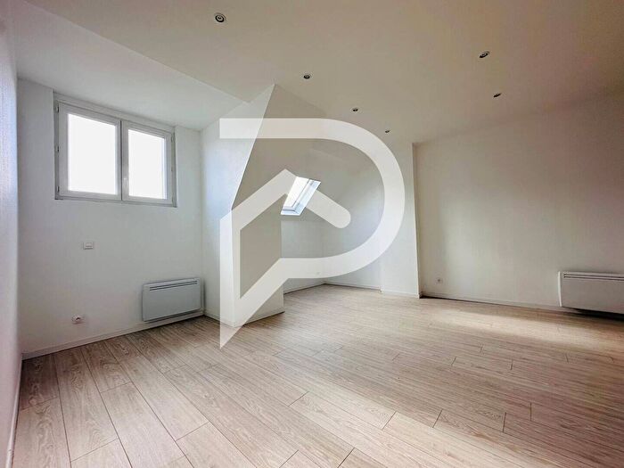 Gournay-Jaurès-Gare, Creil - Appartement 2 pièces à louer