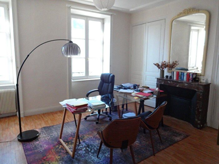 Appartement à louer - Centre-Hôtel de Ville, Limoges - 4 pièces - 2 chambres