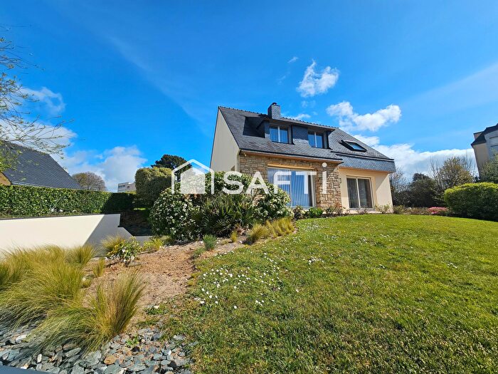 Maison à vendre - Locminé - 6 pièces - 4 chambres