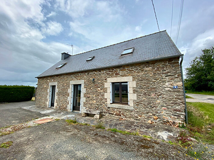 Trévé : Maison 4 pièces à louer