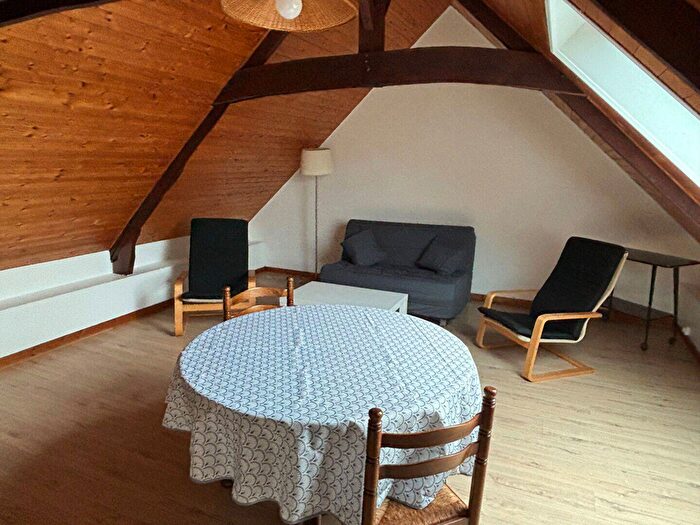 Appartement 3 pièces à Rédené, à louer