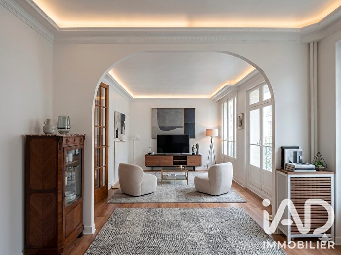 Paris 16ème, Auteuil-Nord, Jasmin, Mirabeau : Appartement 4 pièces à vendre
