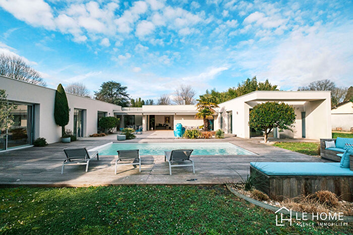 Maison à vendre - Écully, Les Serres, Vivier - 7 pièces - 5 chambres