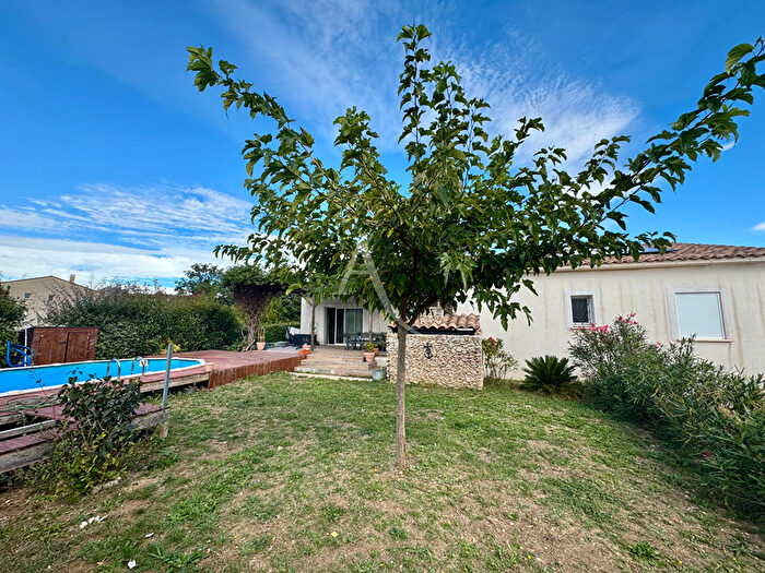 Castelnau-Valence : Maison 6 pièces à vendre