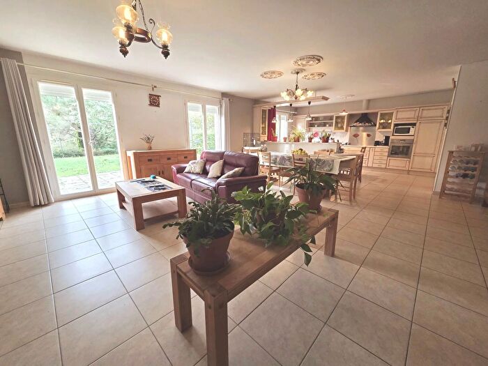 Maison à vendre - Monségur - 6 pièces - 4 chambres