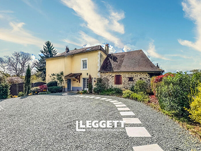 Maison à vendre - La Coquille - 10 pièces - 3 chambres