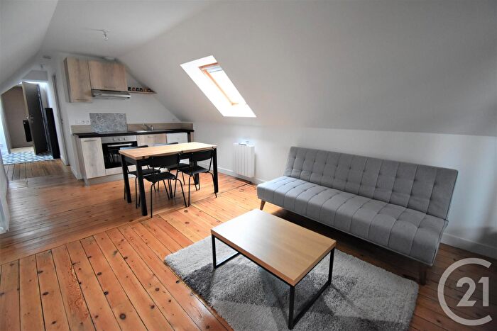 Laval, Hilard : Appartement 2 pièces à louer